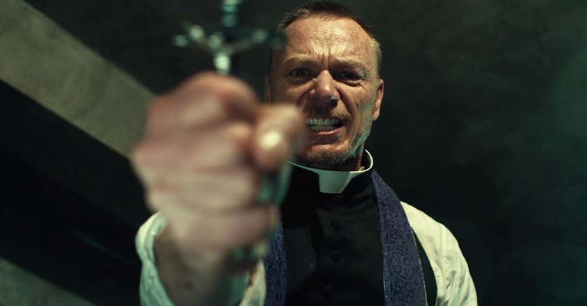 Consejos de un exorcista - 4 formas de mantener alejado al demonio